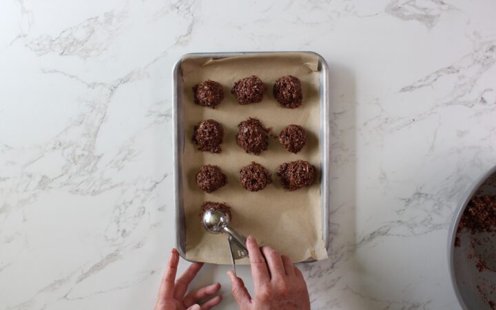 Chocolate No-Bake Cookies - Beneficial Bento